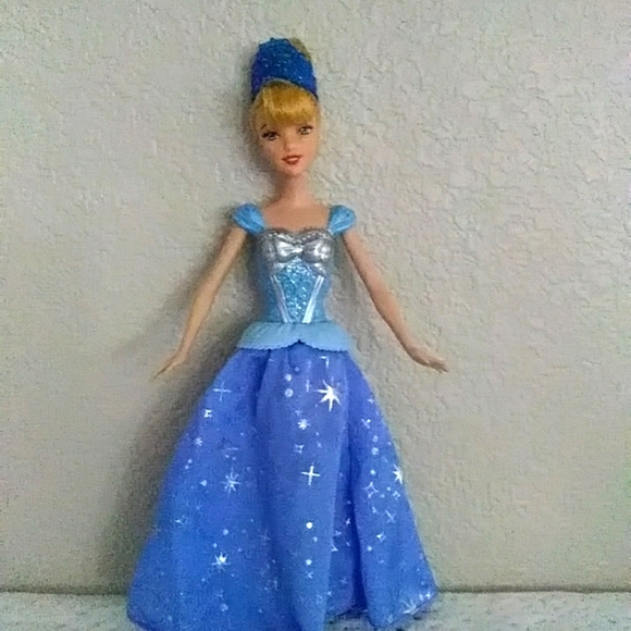 Disney | Toys | Disney Princess Twirling Skirt Cinderella | Poshmark